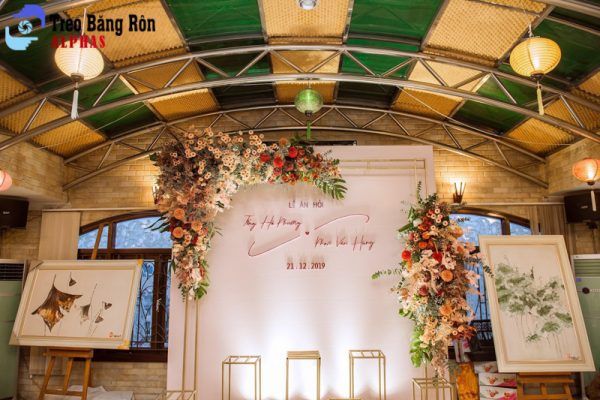 20+ mẫu backdrop đám cưới đẹp nhất, đơn giản và sang trọng