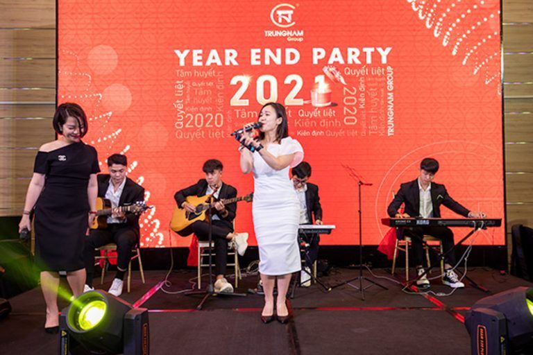 Top 90+ Mẫu Backdrop Year End Party 2025 ấn tượng
